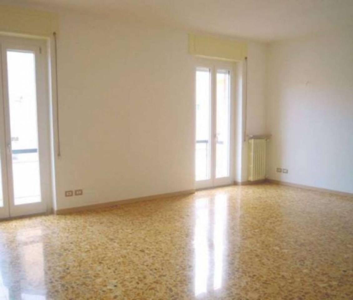 Appartamento in vendita a Piacenza