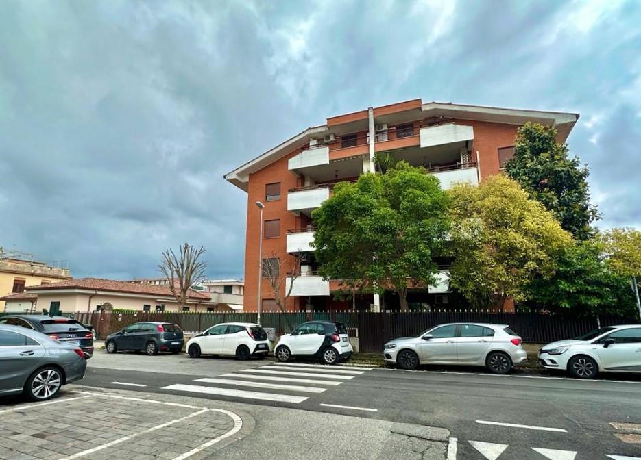 Trilocale in Via Giuseppe Verdi, Ciampino