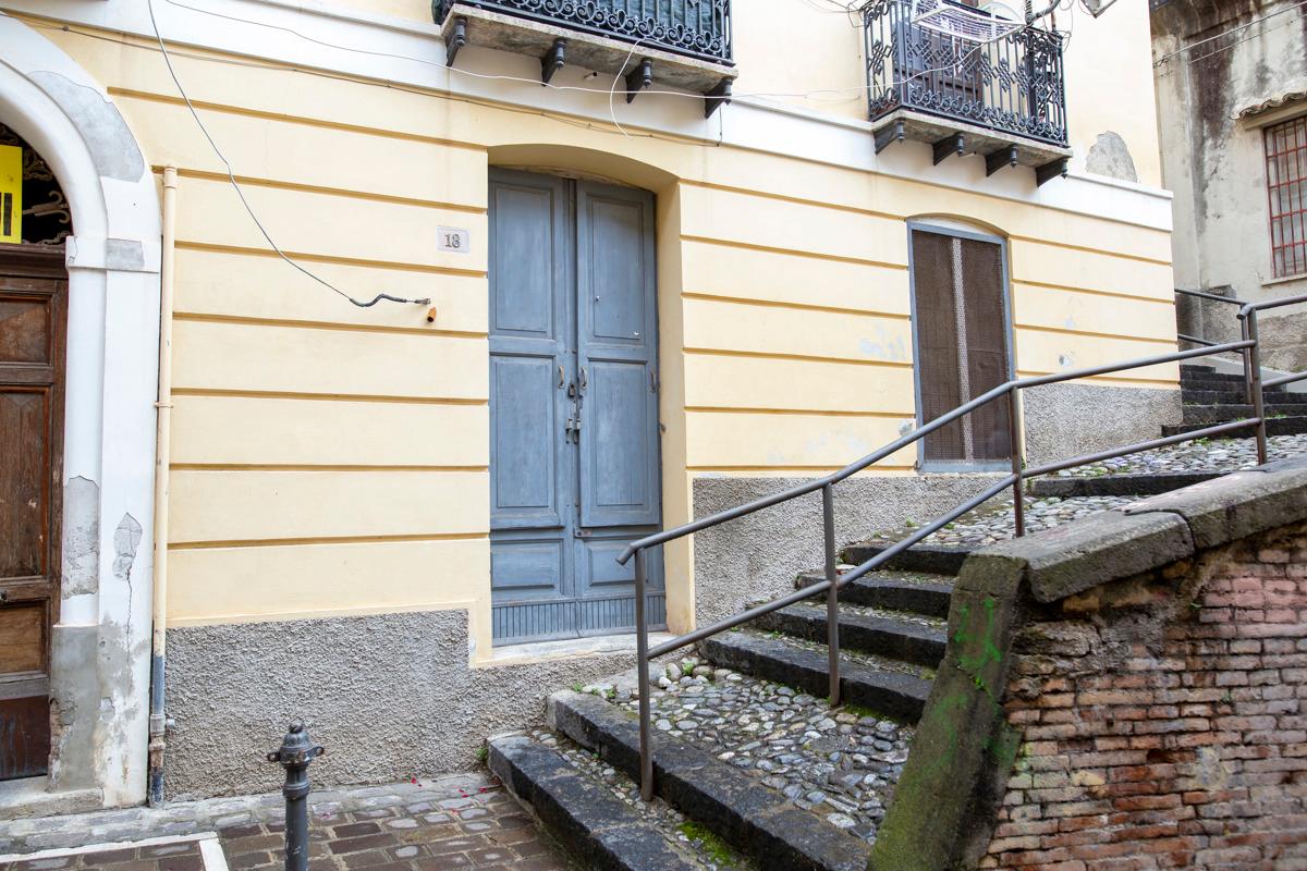 Negozio in affitto a Catanzaro