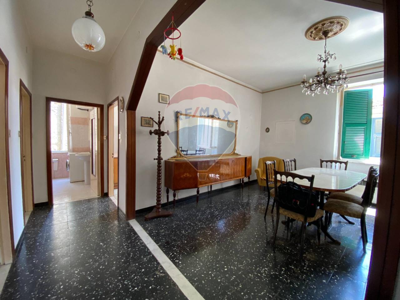 Appartamento in vendita a Carro