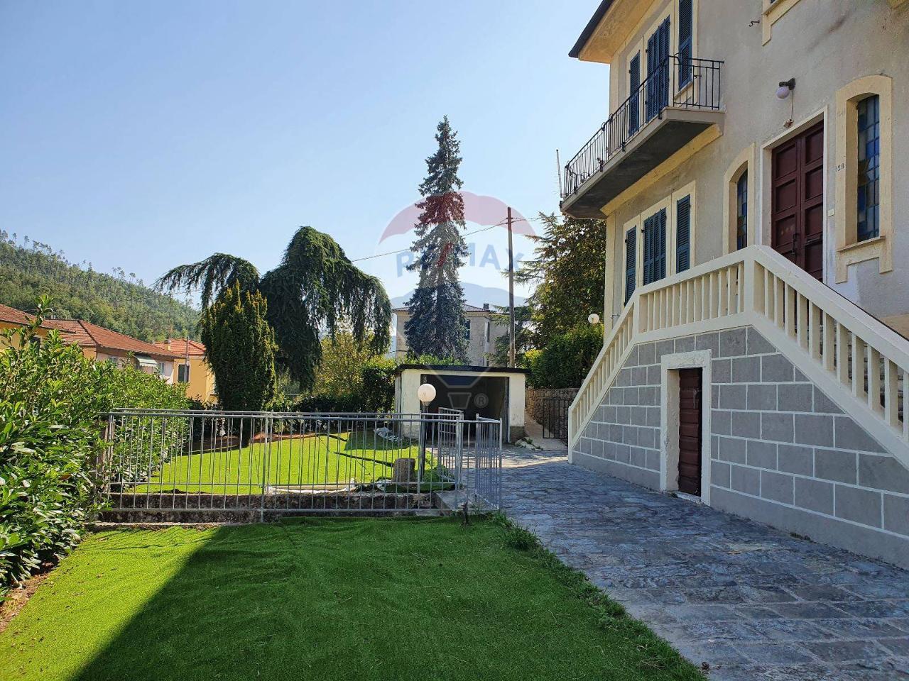 Villa in vendita a Beverino