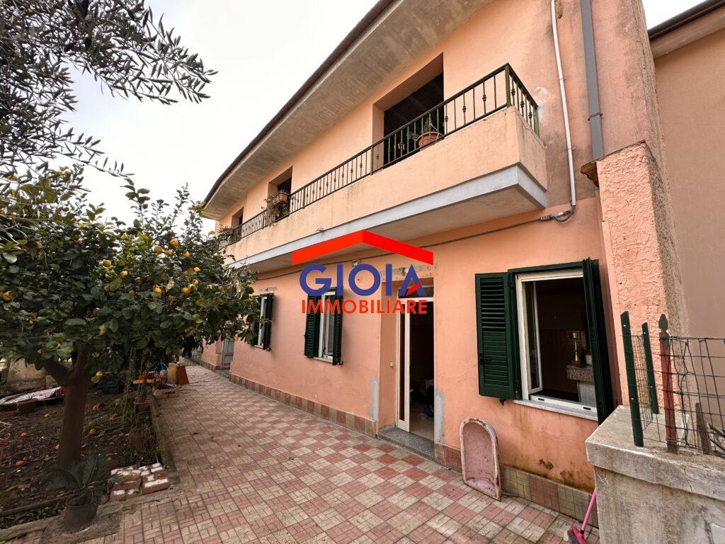 Appartamento in vendita a Falciano Del Massico