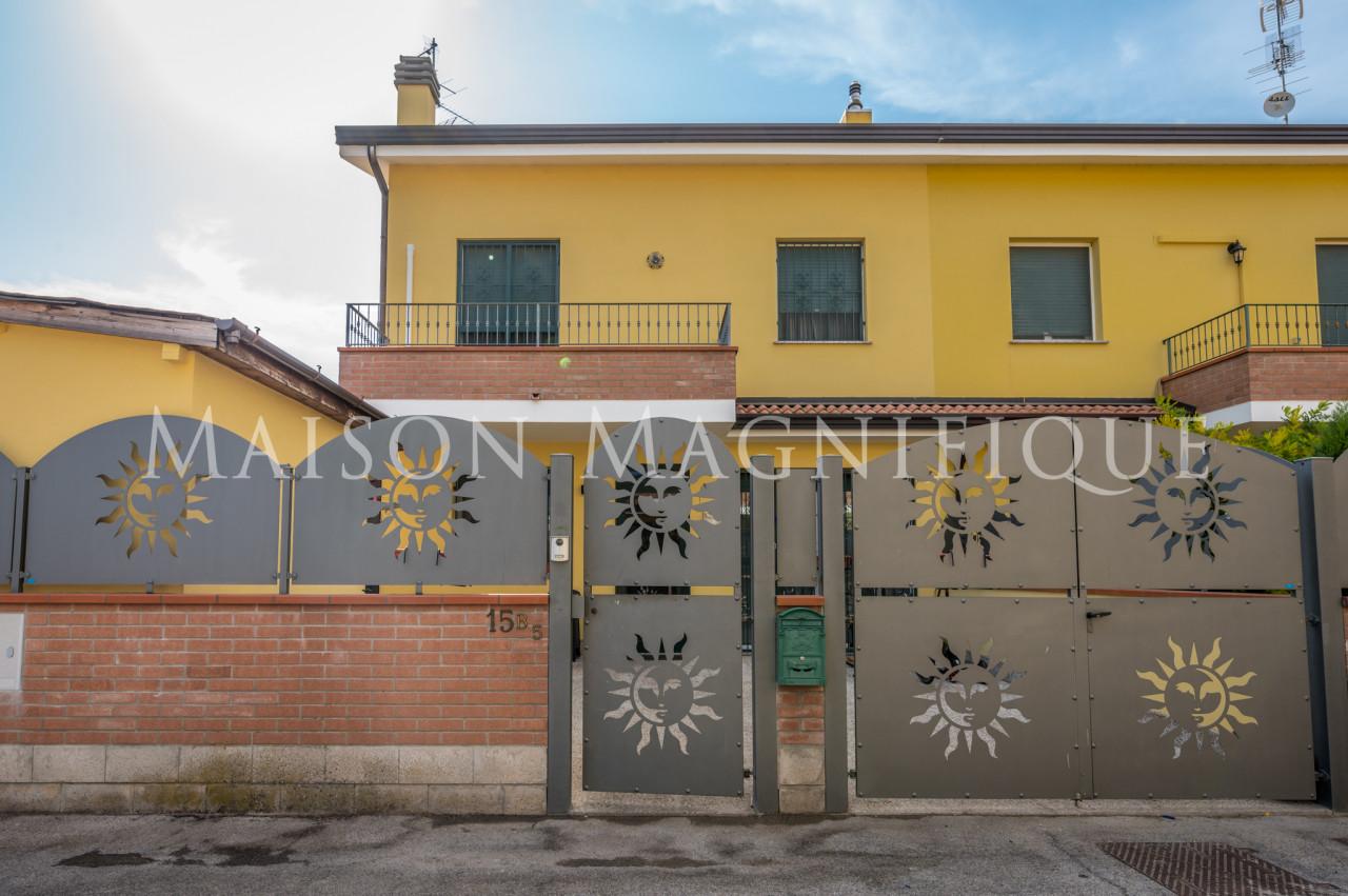 Villa in vendita a Lagosanto