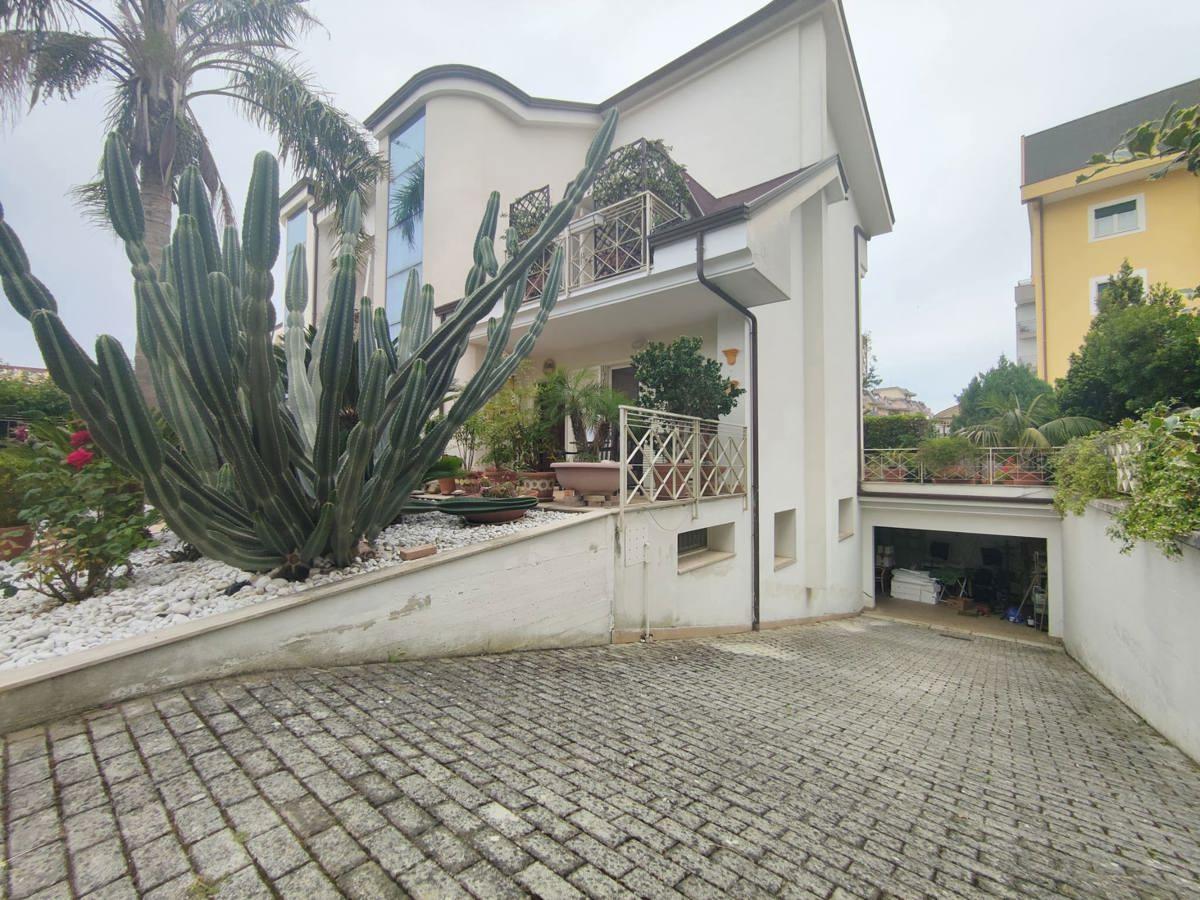 Villa in vendita a Capua