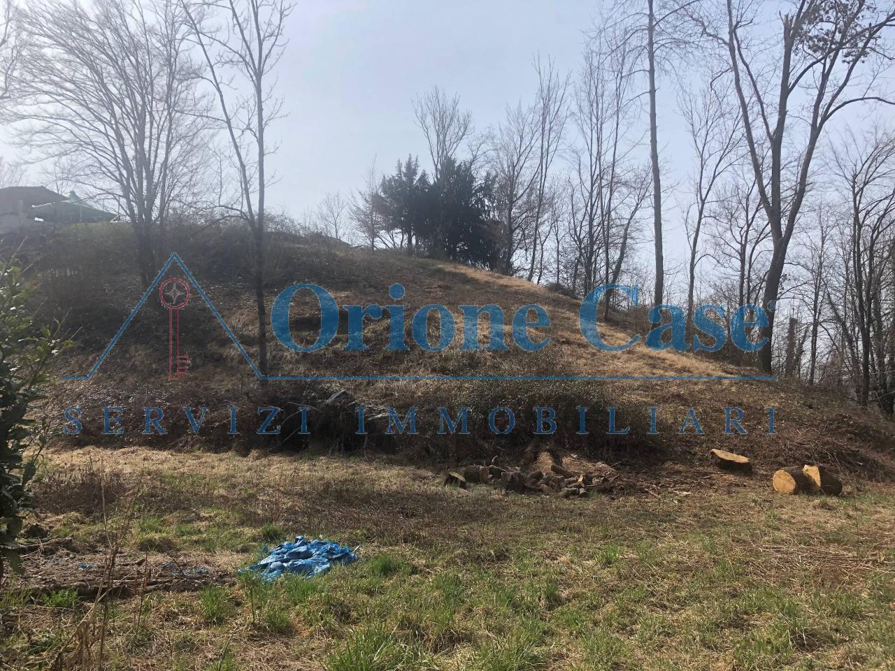 Terreno edificabile residenziale in vendita a Cunardo