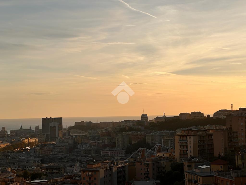Appartamento in vendita a Genova