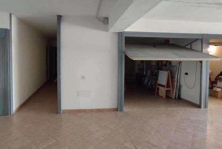 Magazzino in vendita a Vicchio