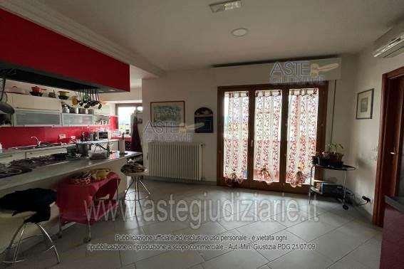 Appartamento in vendita a Vecchiano