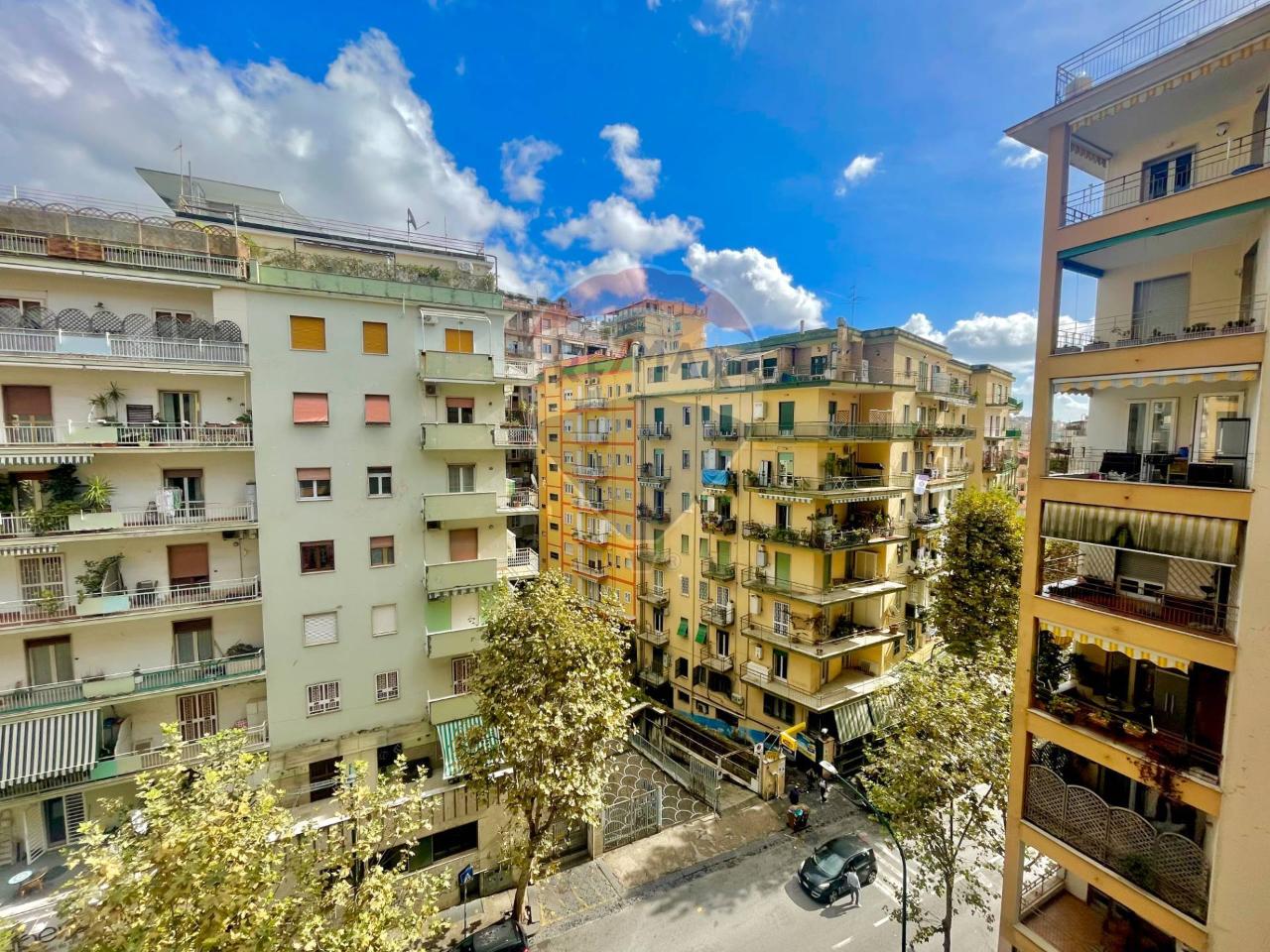 Appartamento in vendita a Napoli