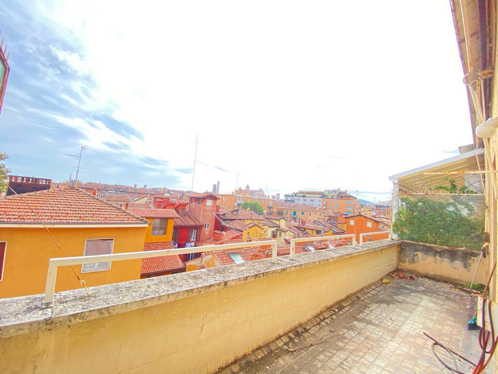 Appartamento in vendita a Bologna