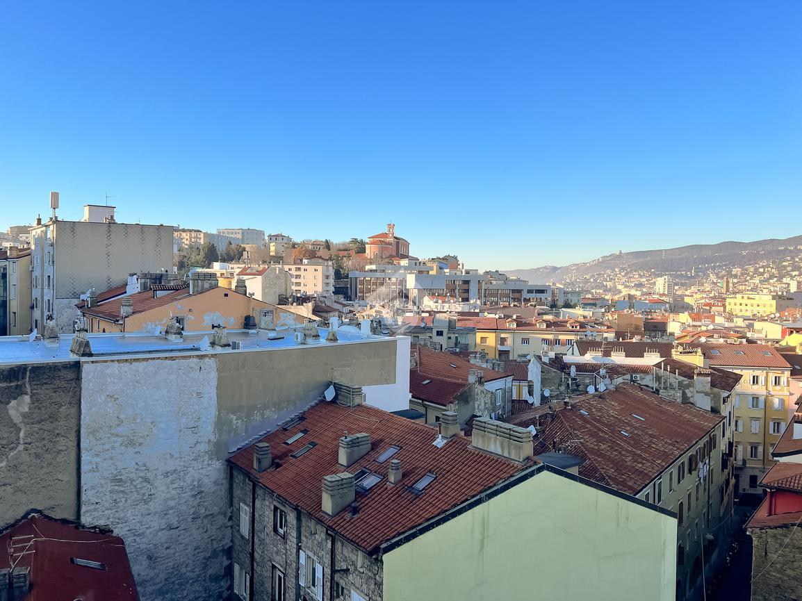 Appartamento in vendita a Trieste