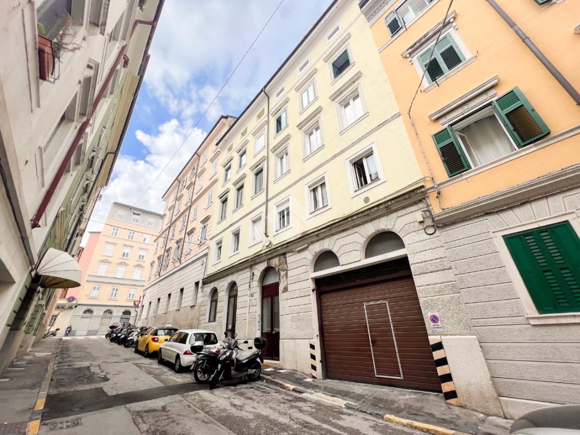 Appartamento in vendita a Trieste