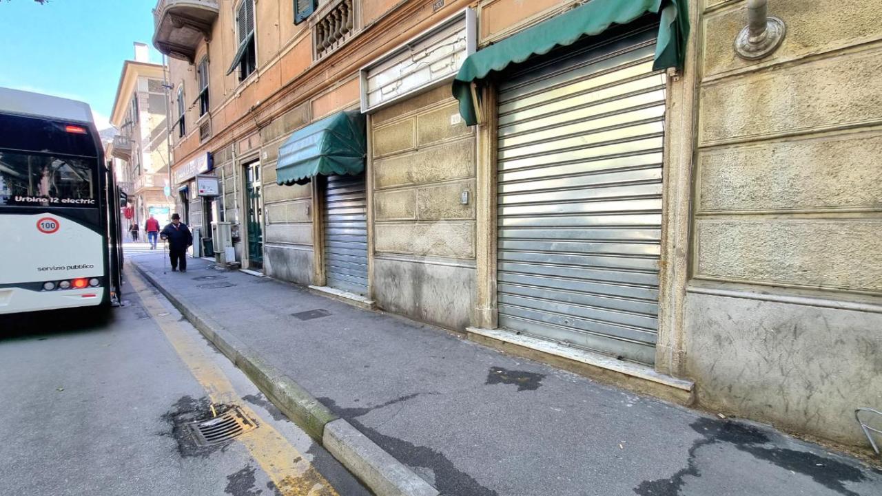 Negozio in vendita a Genova