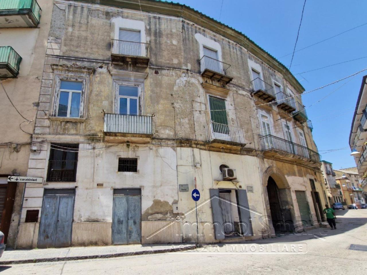 Negozio in vendita a Sant'Antimo