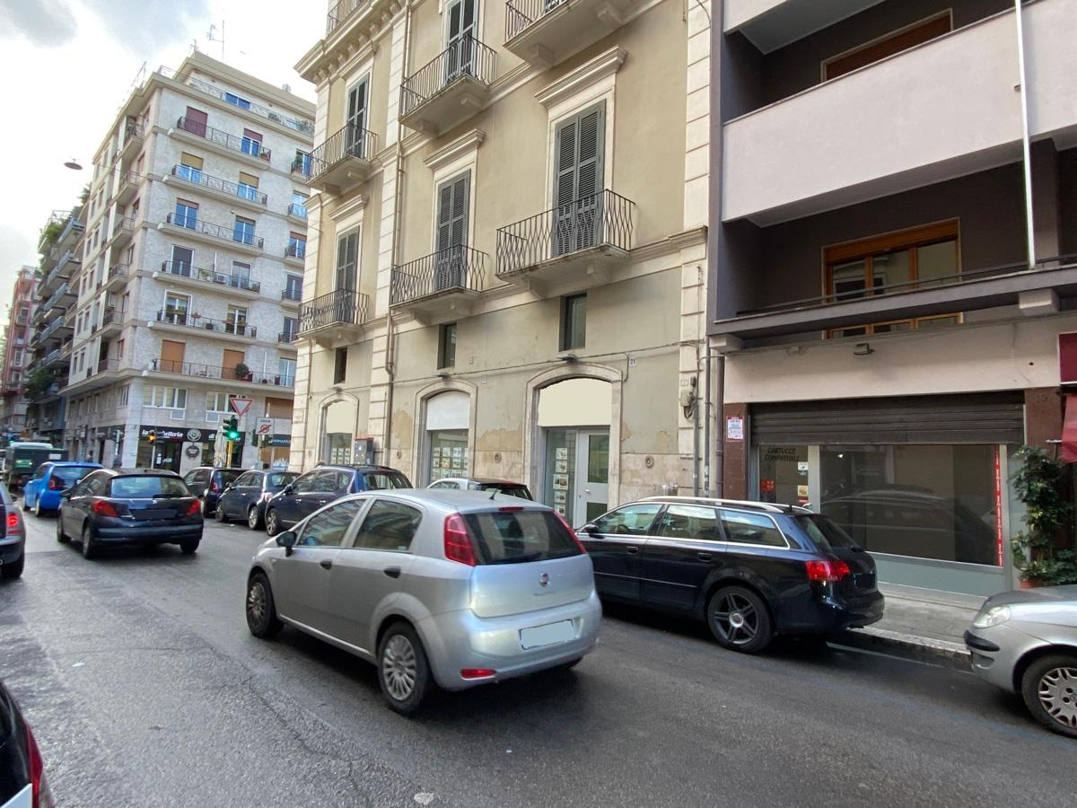 Negozio in vendita a Bari