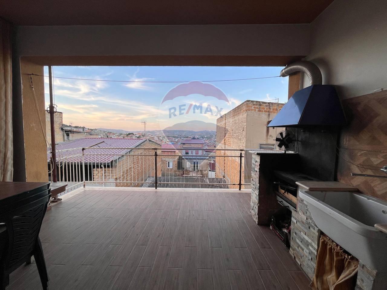 Appartamento in vendita a Favara