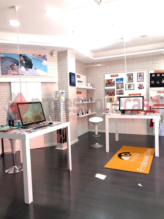 Esercizio commerciale in vendita a Frosinone