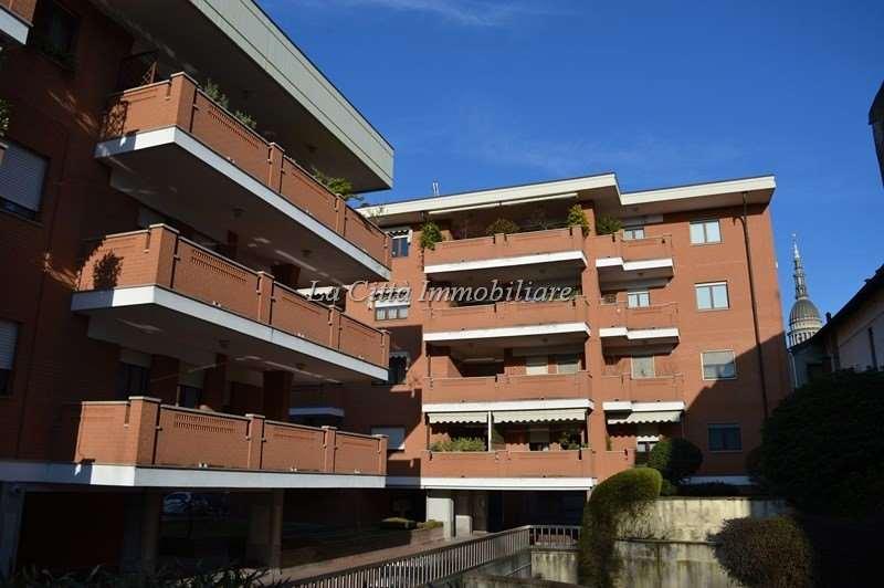 Locale commerciale in vendita a Novara