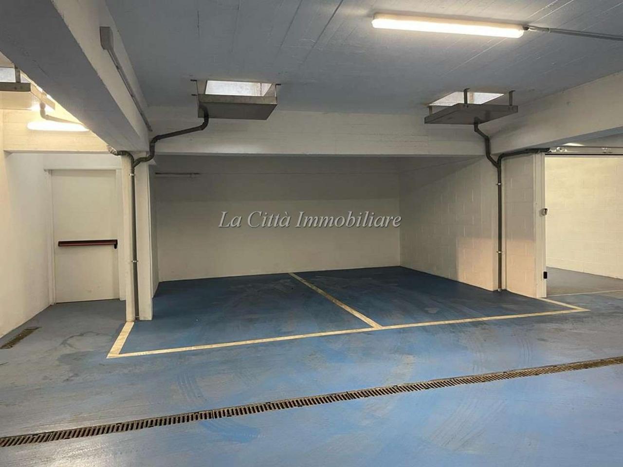 Locale commerciale in vendita a Novara