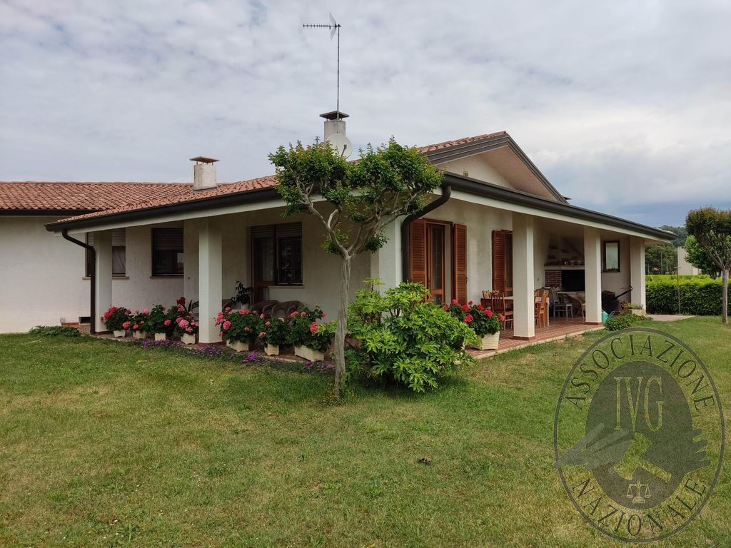 Villa unifamiliare in vendita a Corno Di Rosazzo