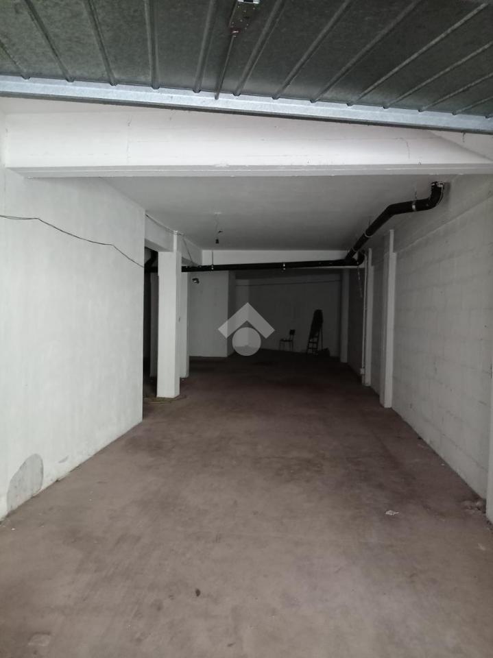 Magazzino in vendita a Nettuno