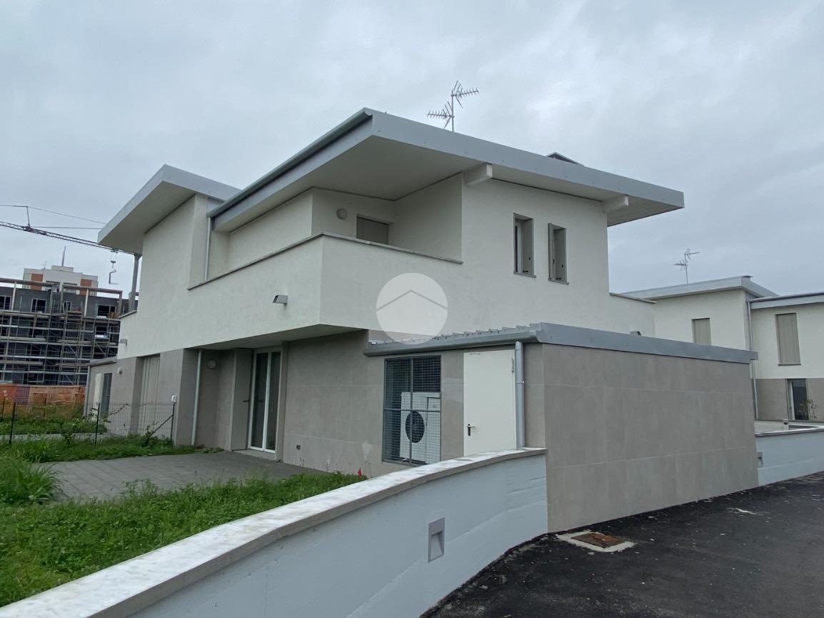 Villa in vendita a Pregnana Milanese