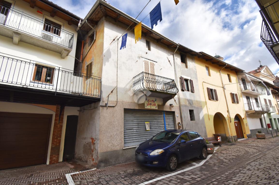 Negozio in vendita a Pavone Canavese