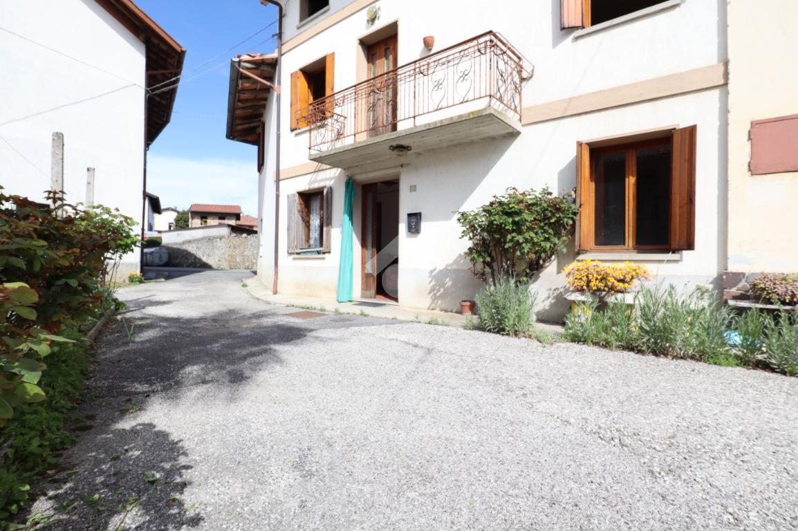 Casa indipendente in vendita a Tarcento