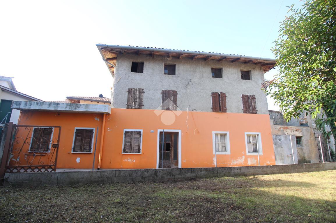 Casa indipendente in vendita a Talmassons