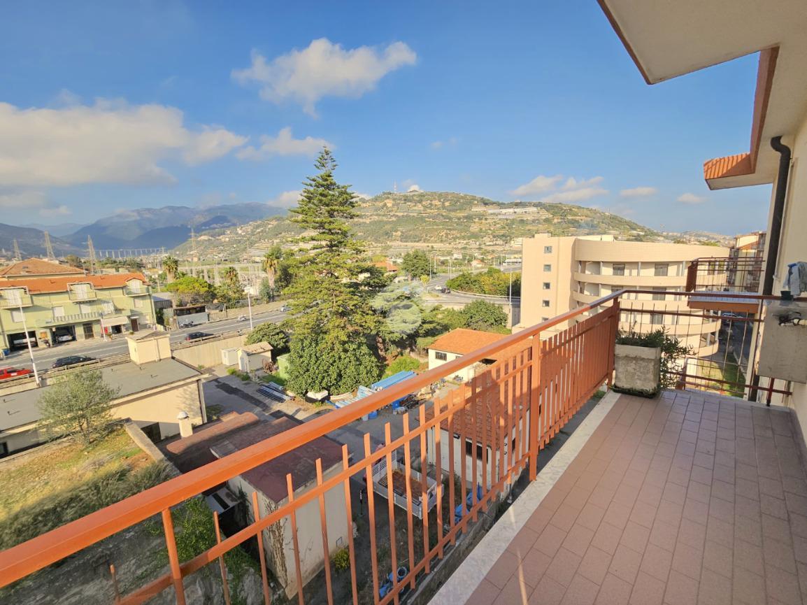 Appartamento in vendita a Taggia