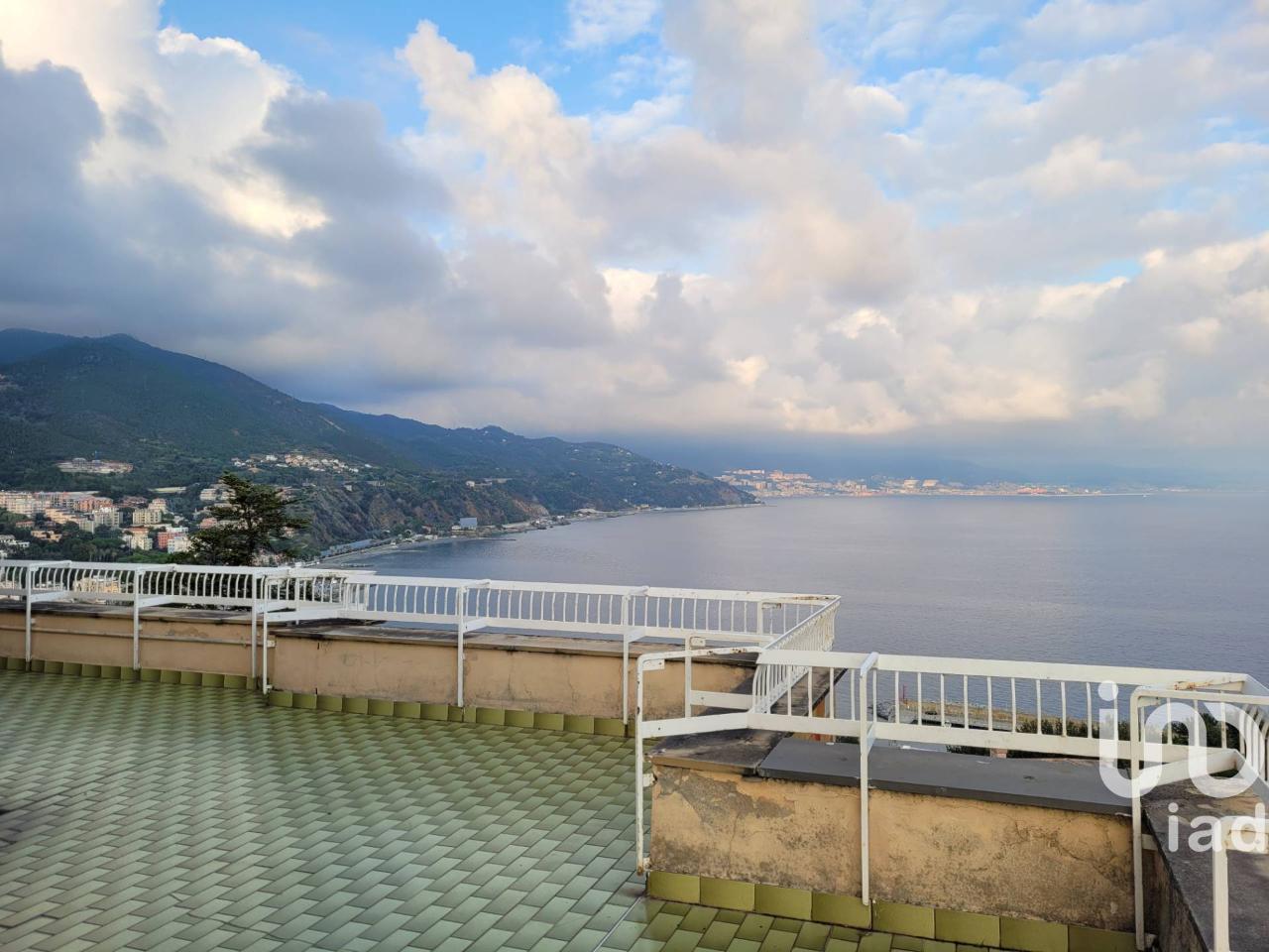 Attico in affitto a Arenzano