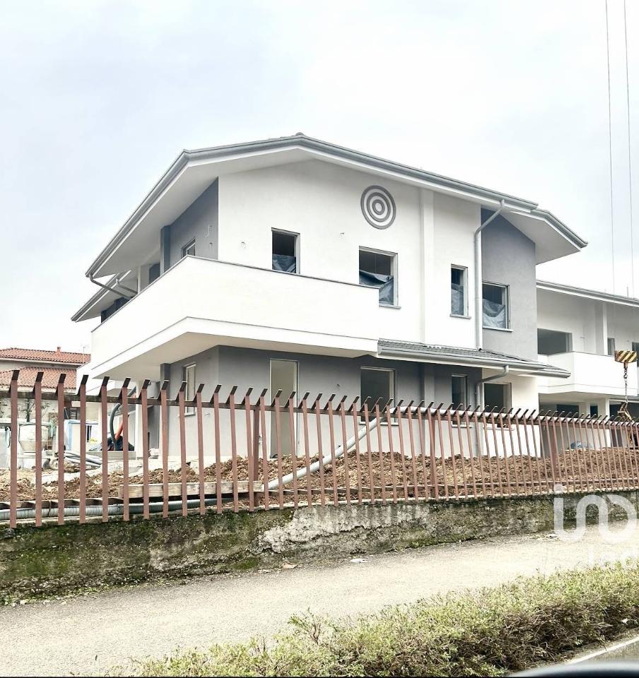 Appartamento in vendita a Lazzate