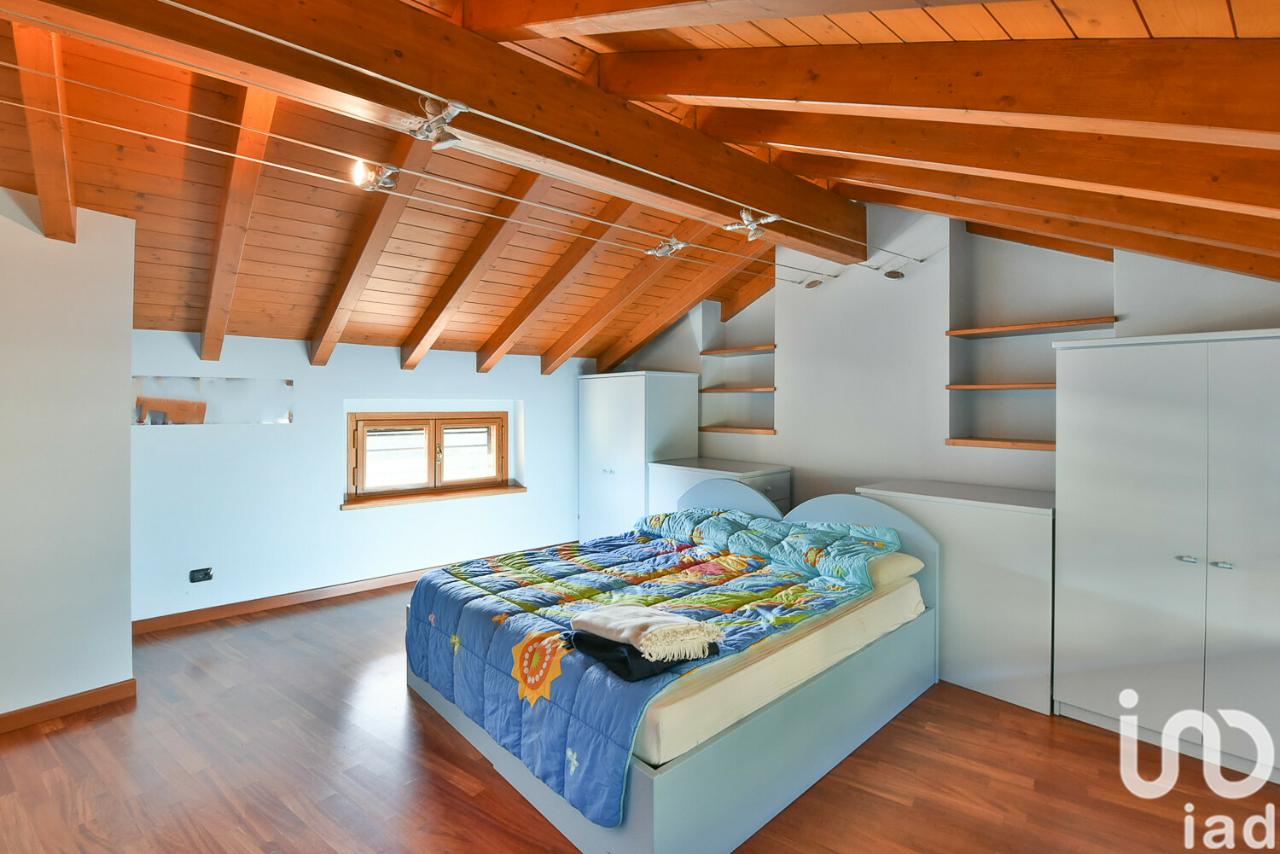 Villa in vendita a Tavernerio