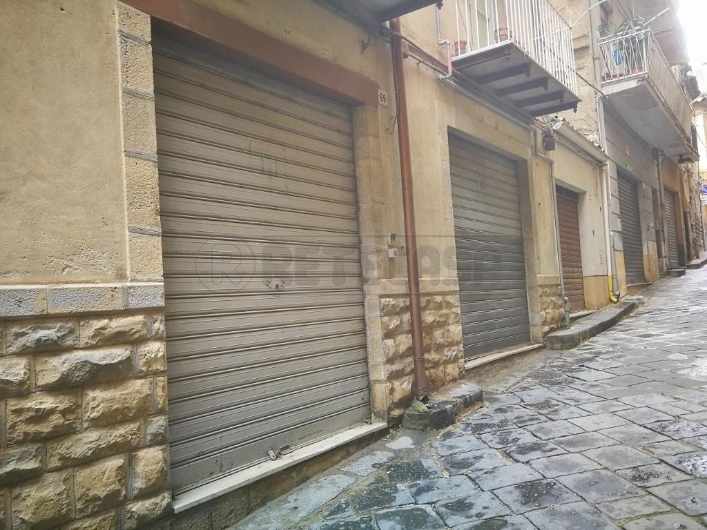 Magazzino in vendita a Caltanissetta