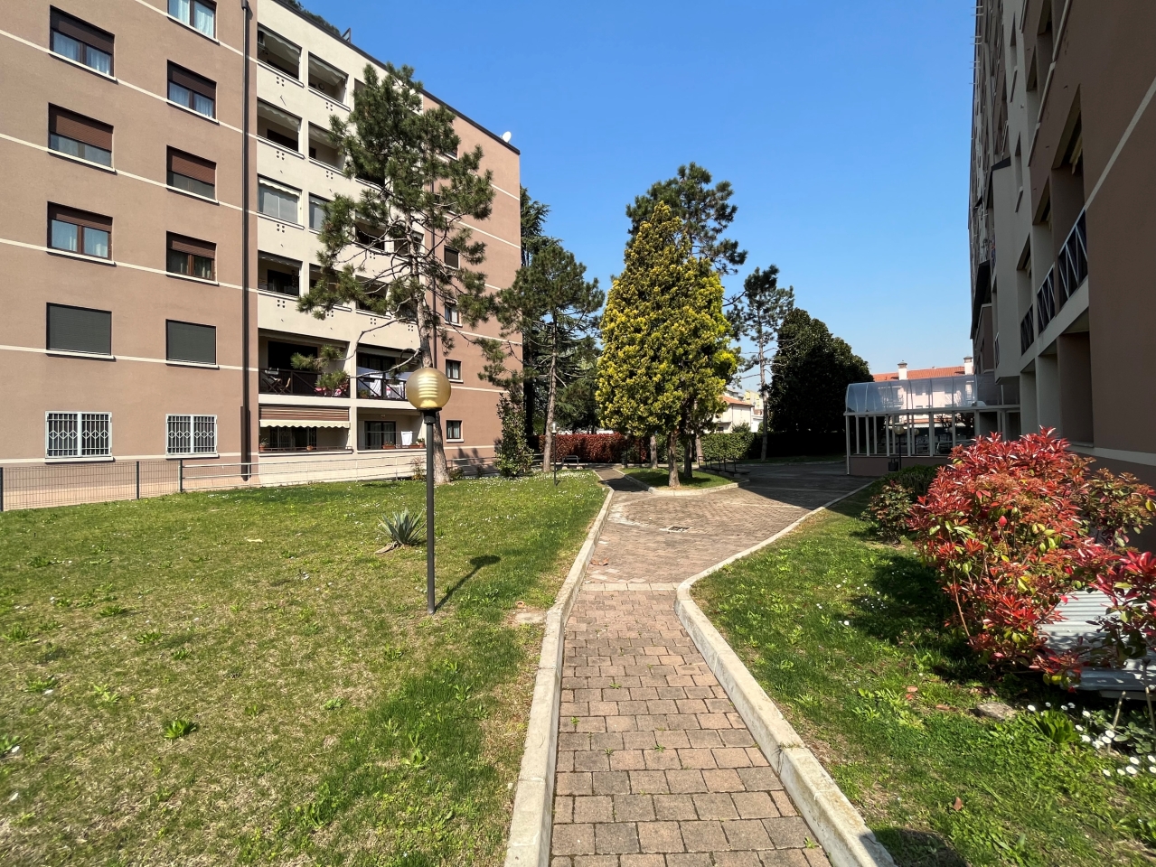 Appartamento in vendita a Pioltello