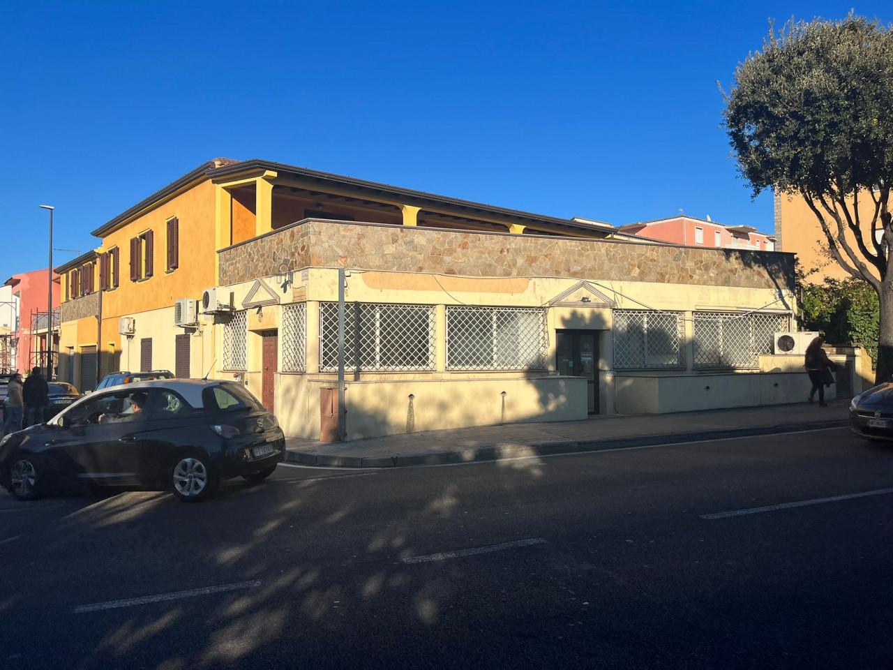 Esercizio commerciale in vendita a Olbia