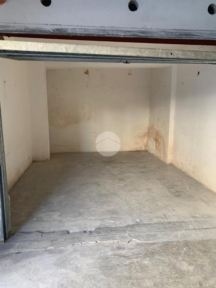 Box in vendita a Palermo