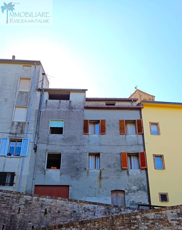 Casa indipendente in vendita a Castignano