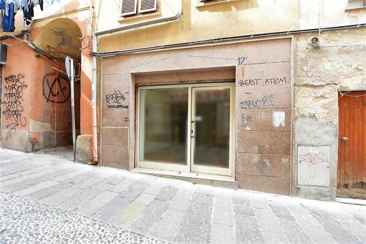 Negozio in vendita a Sassari