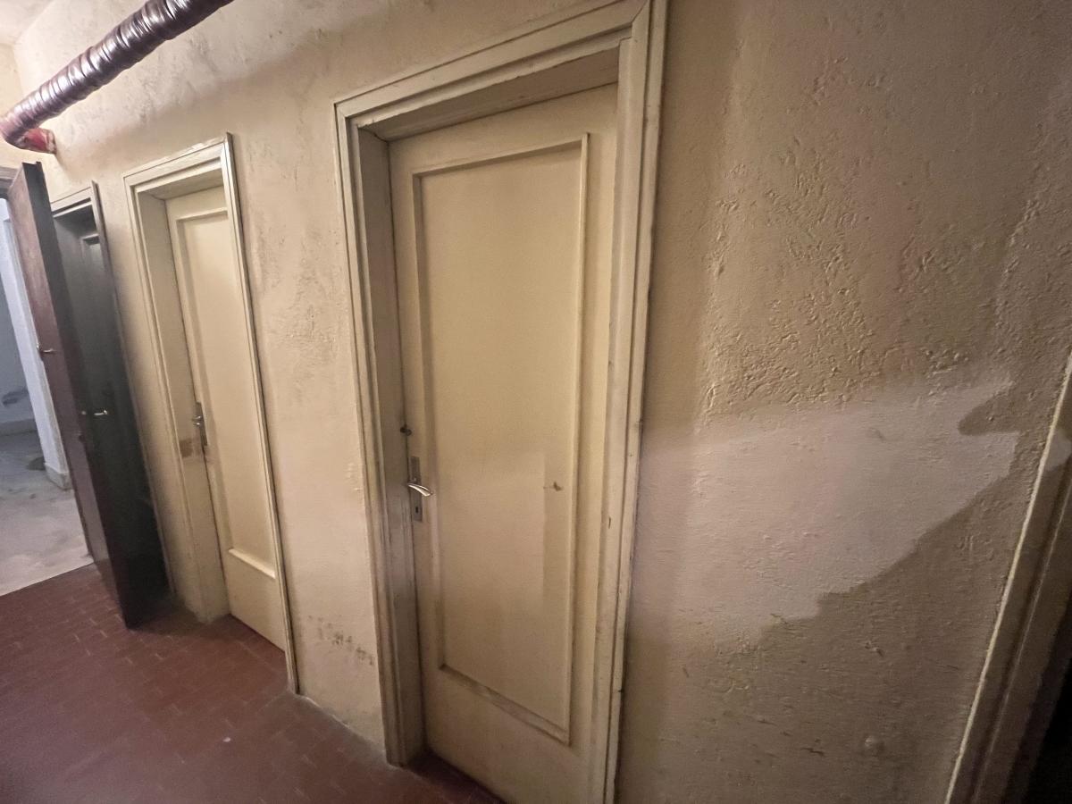 Magazzino in vendita a Livorno