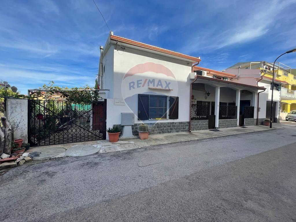 Casa indipendente in vendita a Valledoria