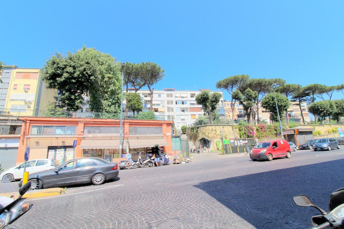 Appartamento in vendita a Napoli