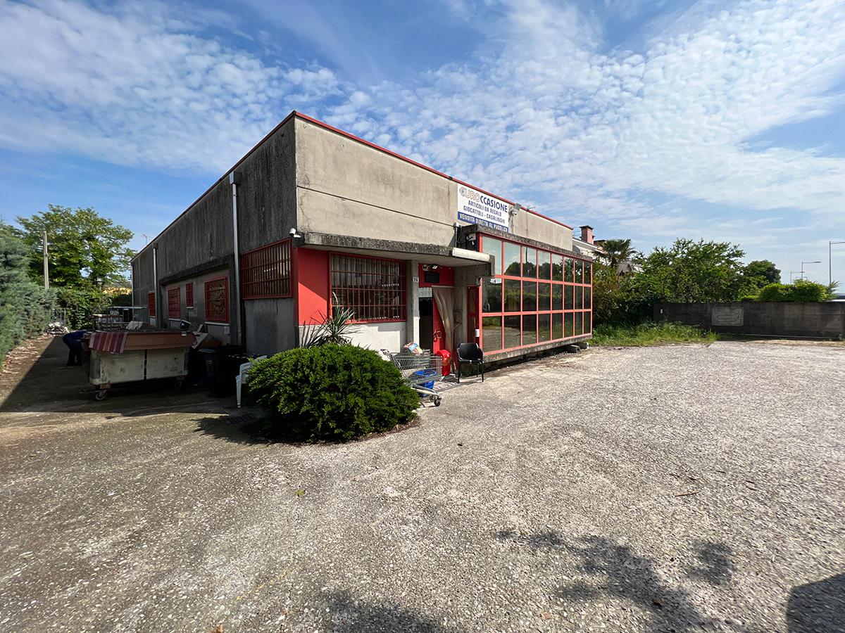 Capannone in vendita a Pontelongo