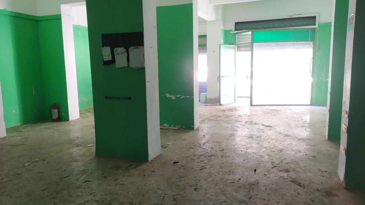 Palazzina commerciale in affitto a Livorno