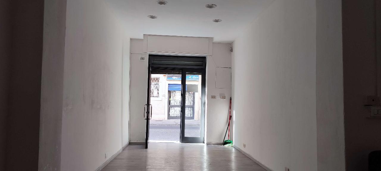 Negozio in affitto a Livorno
