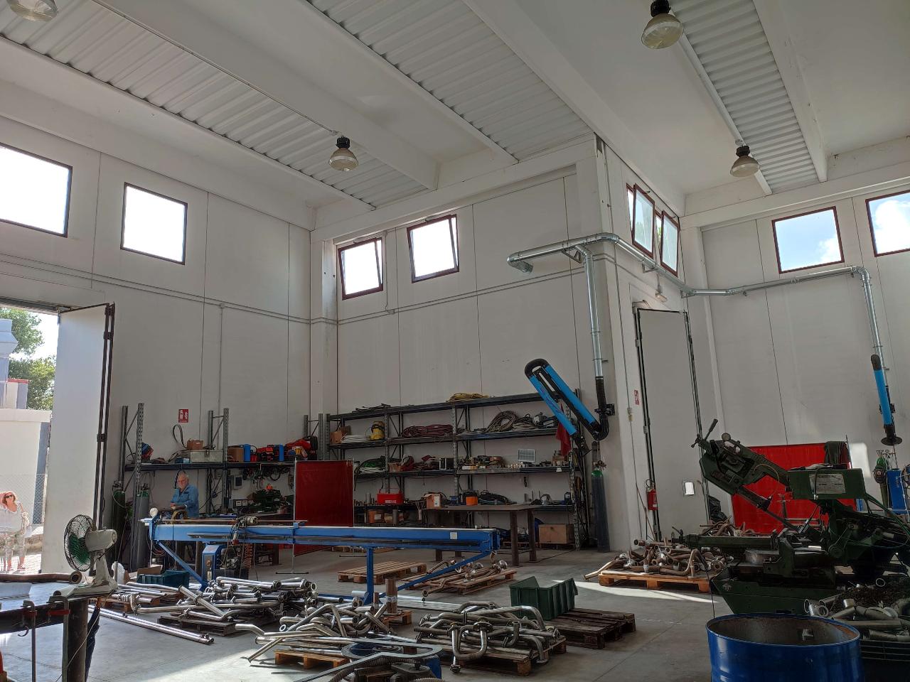 Capannone in vendita a Livorno