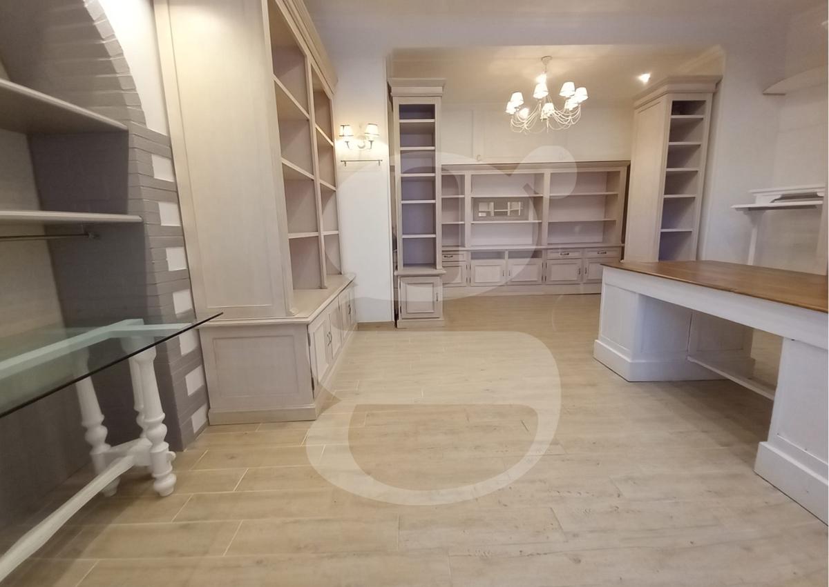 Negozio in vendita a Nettuno