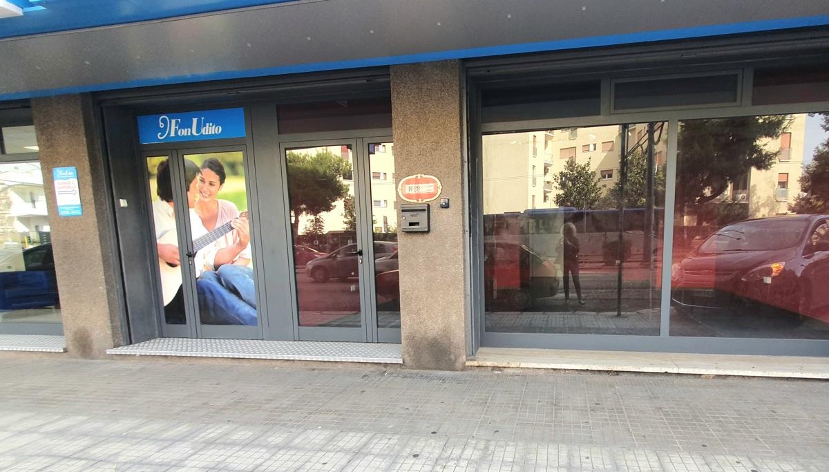 Negozio in affitto a Lecce