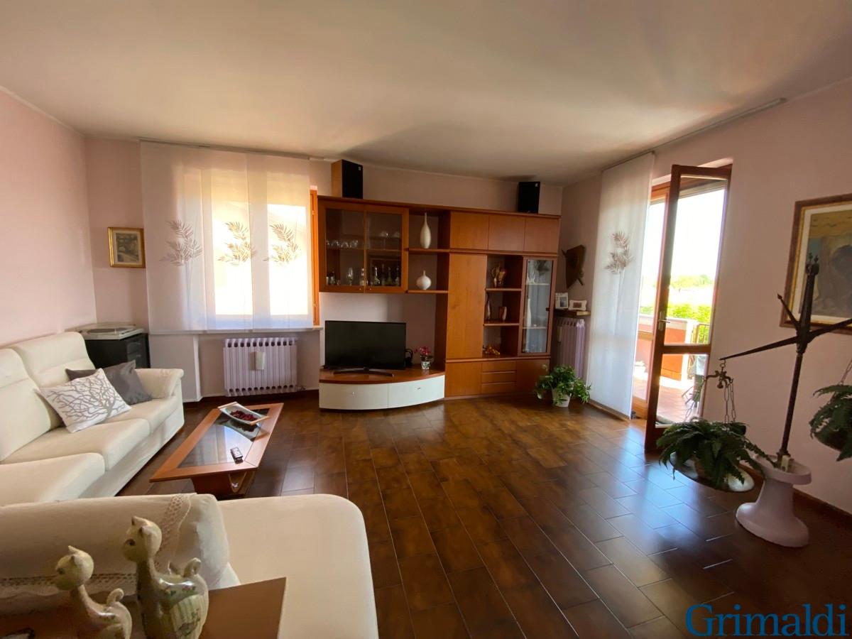 Appartamento in vendita a Robecco Sul Naviglio