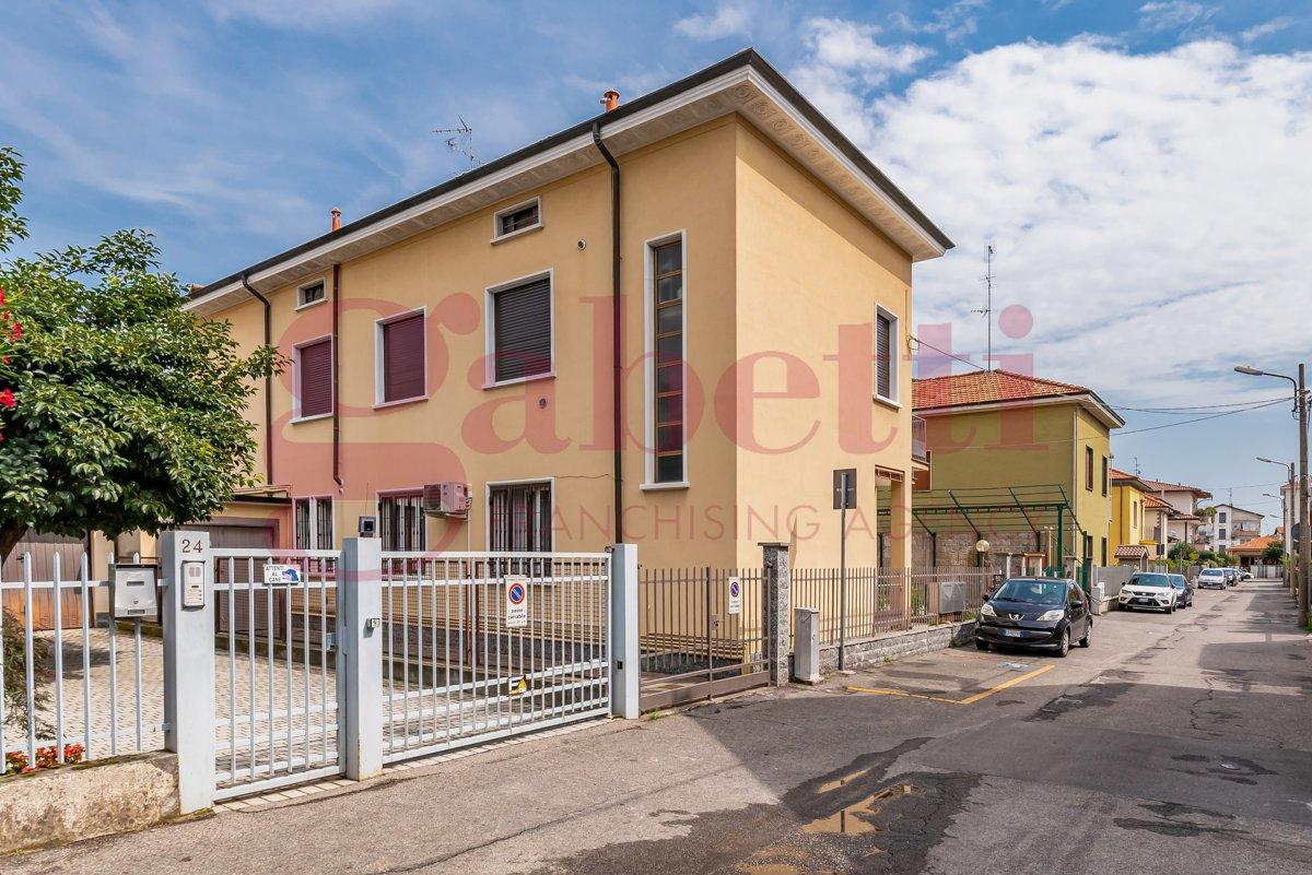 Appartamento in vendita a Senago